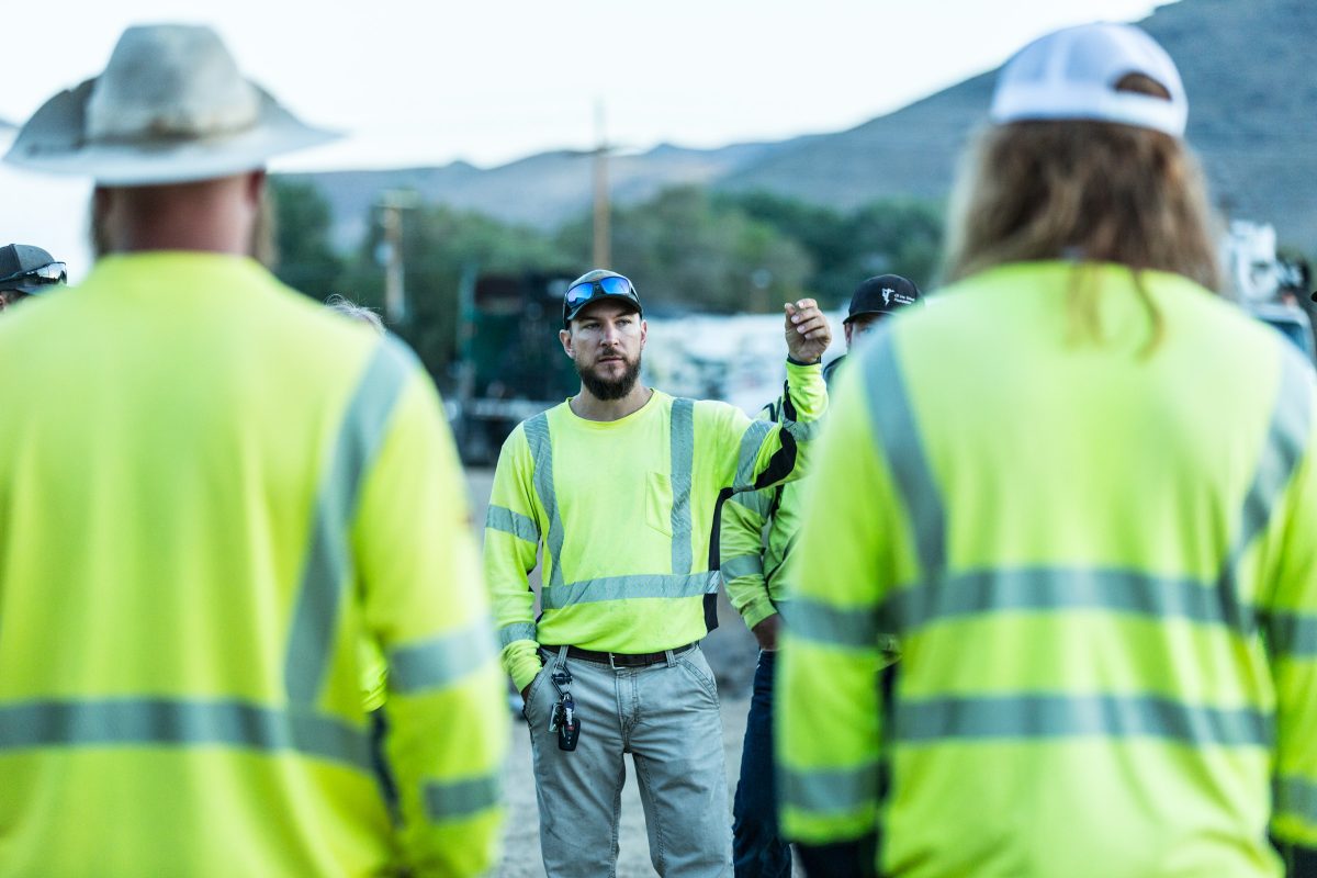 ESG – Summit Line Construction